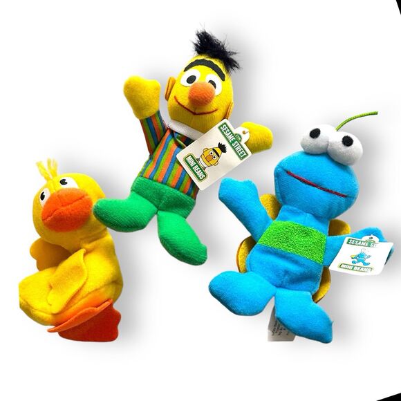 Kellogg | Toys | Vintage 9s Kelloggs Sesame Street Mini Beans Bert ...